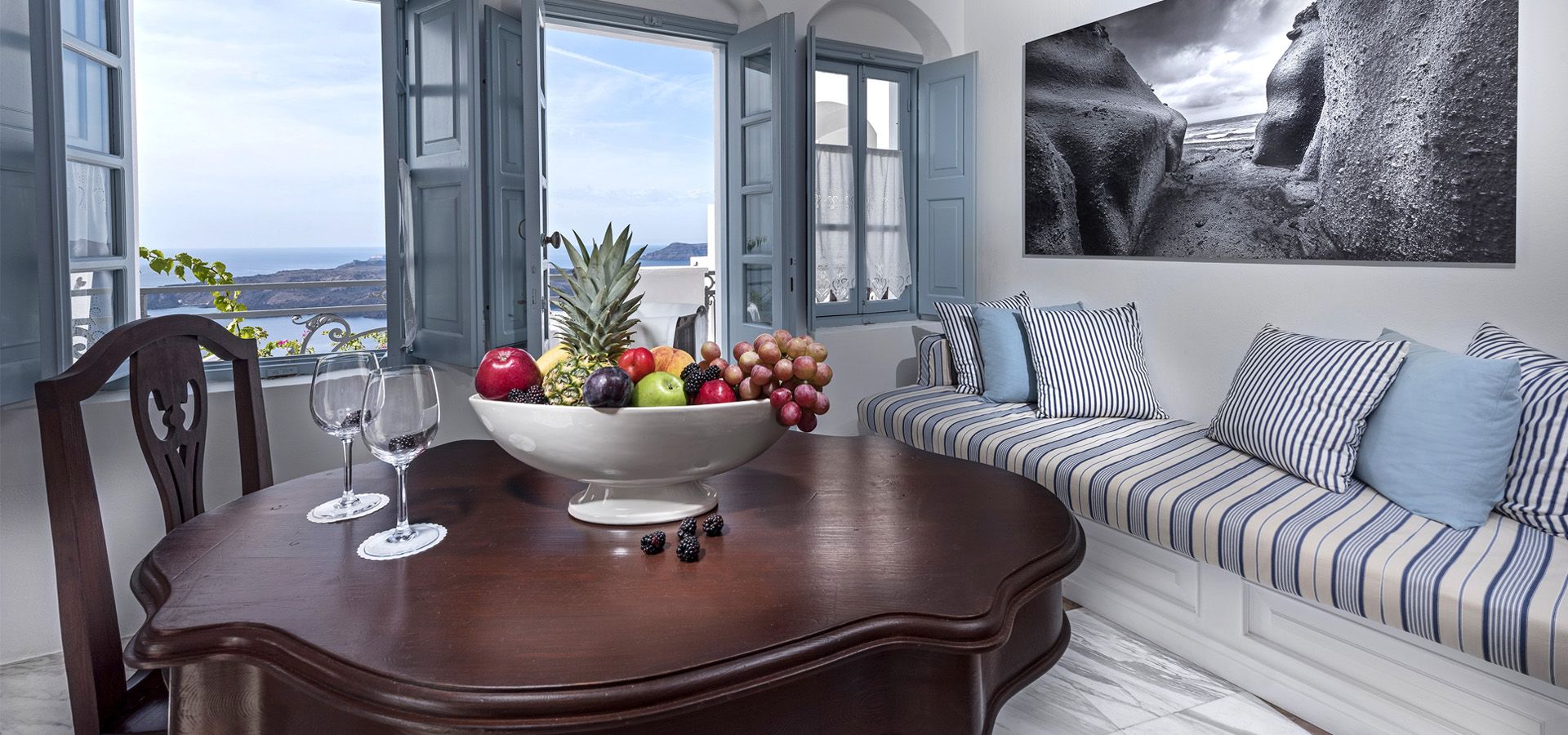 Volcano & Sea View Suites – Aigialos Santorini | Calderafront Luxury